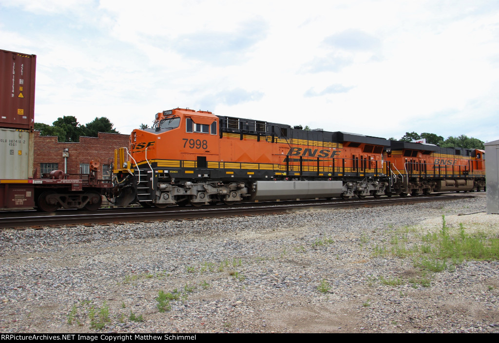 BNSF 7998